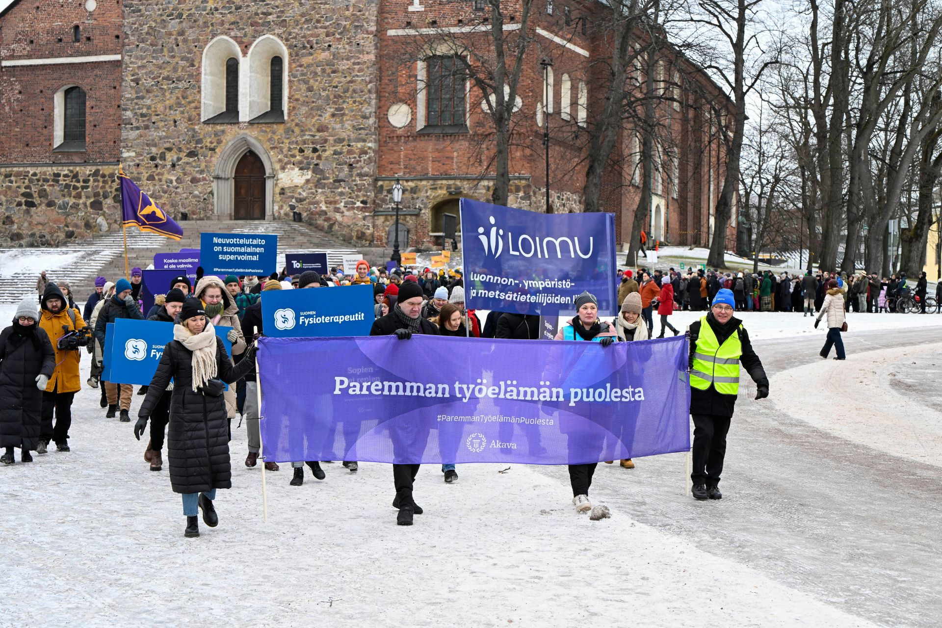 Kiitos kaikille ulosmarsseihin osallistuneille! - Luonnon-, ympäristö- ja metsätieteilijöiden ...